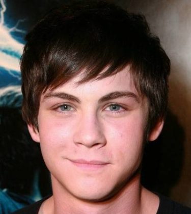 Logan Lerman Height, Weight, Age, Girlfriend, Family, Facts, Biography
