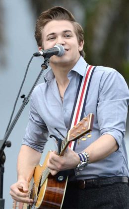 Hunter Hayes Height, Weight, Age, Girlfriend, Family, Facts, Biography