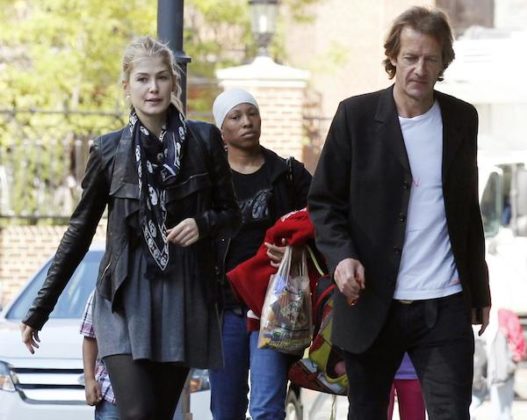 Rosamund Pike Height, Weight, Age, Boyfriend, Family, Facts, Biography