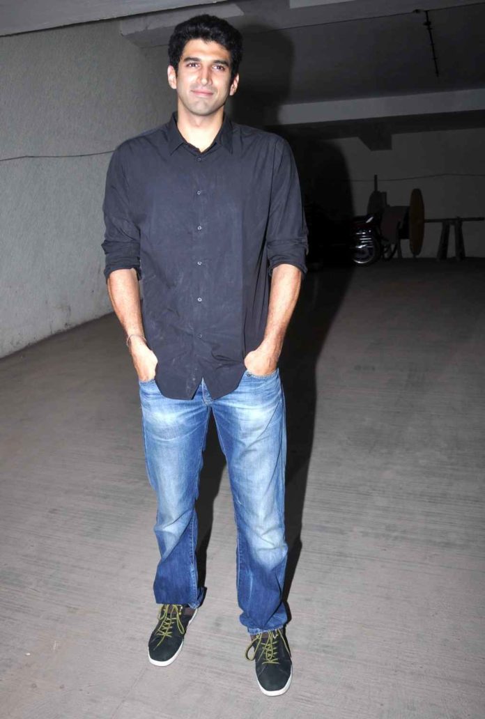 Aditya Roy Kapur Workout Routine and Diet Plan - Healthy Celeb