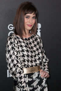 Lizzy Caplan Height, Weight, Age, Spouse, Family, Facts, Biography
