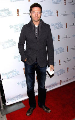 Topher Grace Height, Weight, Age, Spouse, Family, Facts, Biography