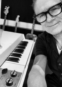 Bryan Adams Height, Weight, Age, Girlfriend, Family, Facts, Biography