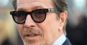 Gary Oldman Height, Weight, Age, Spouse, Family, Facts, Biography