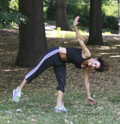 Lisa Rinna Workout Routine and Diet Secrets - Healthy Celeb