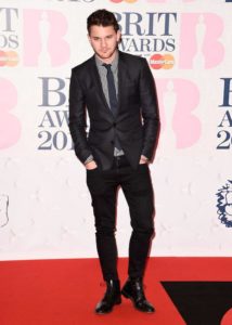 Jeremy Irvine Height, Weight, Age, Girlfriend, Family, Facts, Biography