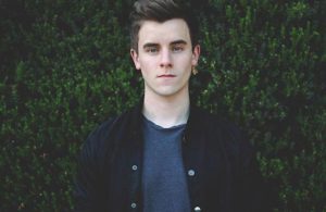 Connor Franta Height, Weight, Age, Boyfriend, Family, Facts, Biography