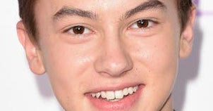 Hayden Byerly Height, Weight, Age, Girlfriend, Family, Facts, Biography