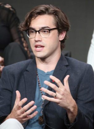 Ryan McCartan Height, Weight, Age, Girlfriend, Family, Facts, Biography