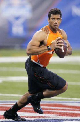 Russell Wilson Height, Weight, Age, Spouse, Family, Biography