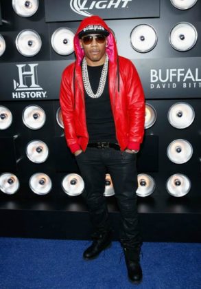 Rapper Nelly Height, Weight, Age, Girlfriend, Family, Facts, Biography
