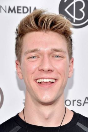 Collins Key Height, Weight, Age, Girlfriend, Family, Facts, Biography