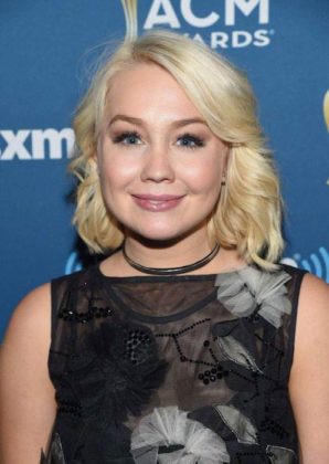RaeLynn Height, Weight, Age, Spouse, Family, Facts, Biography