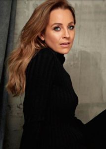 Carrie Bickmore Height, Weight, Age, Spouse, Family, Facts, Biography
