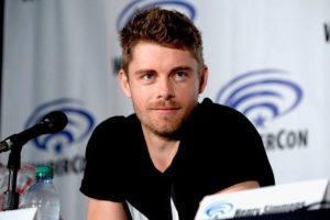 Luke Mitchell Height, Weight, Age, Spouse, Family, Facts, Biography