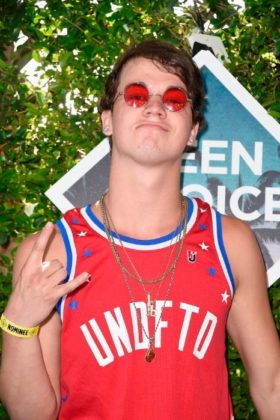 Taylor Caniff Height, Weight, Age, Girlfriend, Family, Facts, Biography