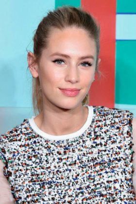 Dylan Frances Penn Height, Weight, Age, Boyfriend, Family, Biography
