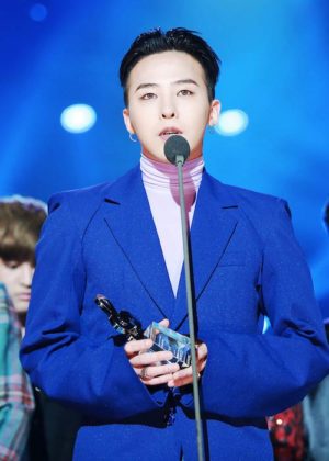 G-Dragon Height, Weight, Age, Girlfriend, Family, Facts, Biography