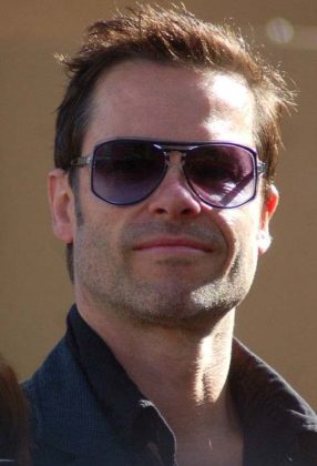 Guy Pearce Height, Weight, Age, Girlfriend, Family, Facts, Biography