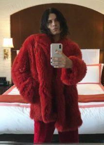 Børns Height, Weight, Age, Girlfriend, Family, Facts, Biography