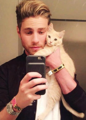 Cameron Fuller Height, Weight, Age, Girlfriend, Family, Facts, Biography