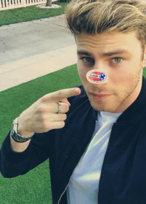 Cameron Fuller Height, Weight, Age, Girlfriend, Family, Facts, Biography