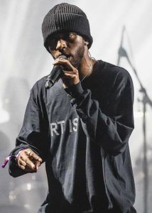 6lack Height, Weight, Age, Girlfriend, Family, Facts, Biography