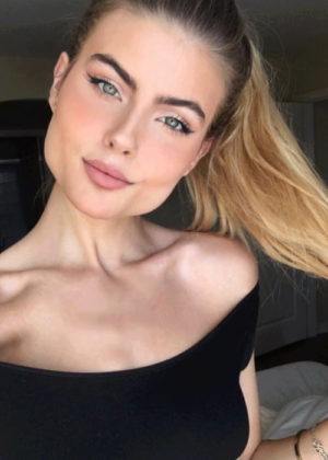 Kellie Stewart Height, Weight, Age, Boyfriend, Family, Facts, Biography