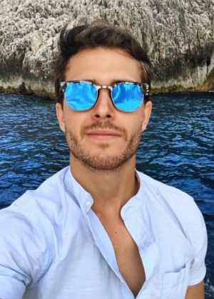 Adam Gallagher (Blogger) Height, Weight, Age, Girlfriend, Fact, Biography