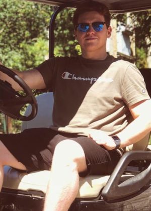 Behzinga Height, Weight, Age, Girlfriend, Family, Facts, Biography