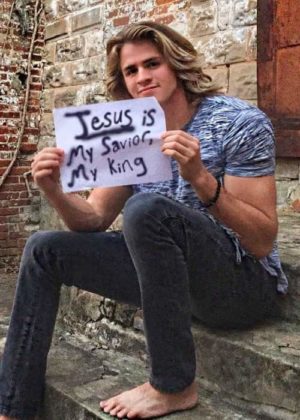 Cole LaBrant Height, Weight, Age, Spouse, Family, Facts, Biography