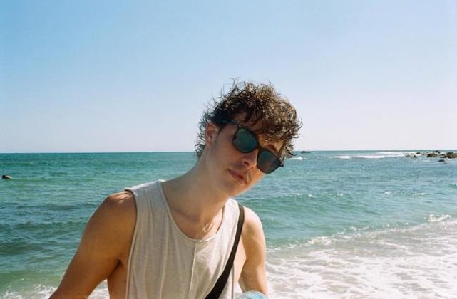 Israel Broussard Height, Weight, Age, Girlfriend, Family, Facts, Biography