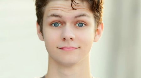 Ty Simpkins Height, Weight, Age, Girlfriend, Family, Facts, Biography