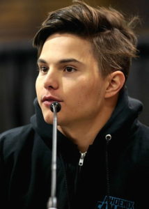 Zach Callison Height, Weight, Age, Girlfriend, Family, Facts, Biography
