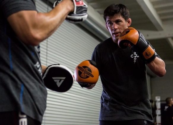 Dominick Cruz Height, Weight, Age, Girlfriend, Family, Facts, Biography