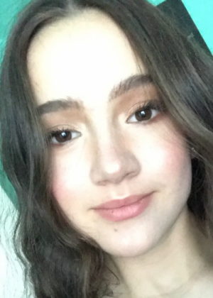 Fiona Frills Height, Weight, Age, Boyfriend, Family, Facts, Biography