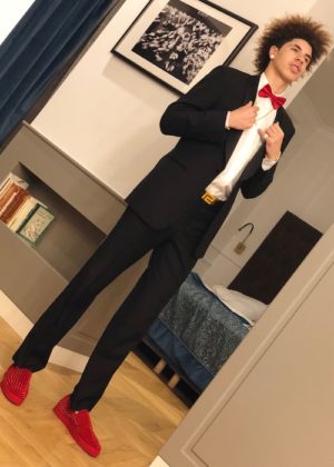 LaMelo Ball Height, Weight, Age, Girlfriend, Family, Facts, Biography