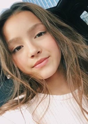 Mabel Chee Height, Weight, Age, Boyfriend, Family, Facts, Biography