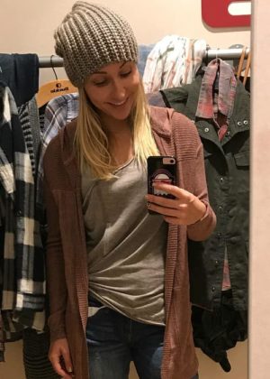 Jessica Blevins Height, Weight, Age, Spouse, Family, Facts, Biography