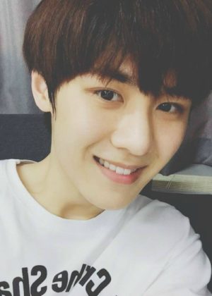Kun (NCT) Height, Weight, Age, Girlfriend, Family, Facts, Biography
