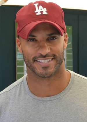 Ricky Whittle Height, Weight, Age, Girlfriend, Family, Facts, Biography