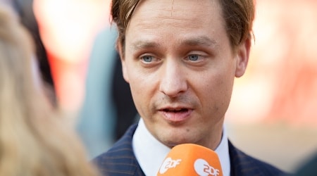 Tom Schilling Height, Weight, Age, Girlfriend, Family, Facts, Biography