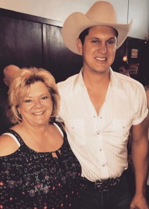 Jon Pardi Height, Weight, Age, Girlfriend, Family, Facts, Biography