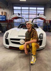 Kit Butler Height, Weight, Age, Girlfriend, Family, Facts, Biography