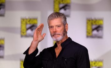 Stephen Lang Height, Weight, Age, Spouse, Family, Facts, Biography