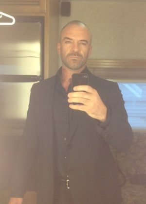 Alan van Sprang Height, Weight, Age, Girlfriend, Family, Facts, Biography