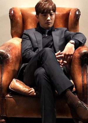 Jin Goo Height, Weight, Age, Spouse, Family, Facts, Biography