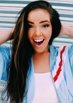 Miranda May Height, Weight, Age, Boyfriend, Family, Facts, Biography