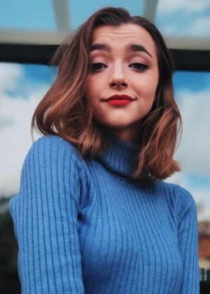 Ashley Boettcher Height, Weight, Age, Boyfriend, Family, Facts, Biography