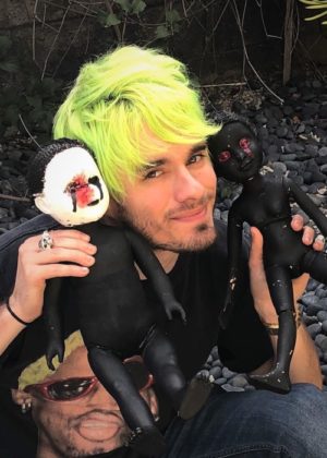 Awsten Knight Height, Weight, Age, Girlfriend, Family, Facts, Biography